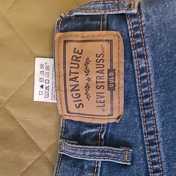 Levi's | Pants | Levi Signature Jeans | Poshmark